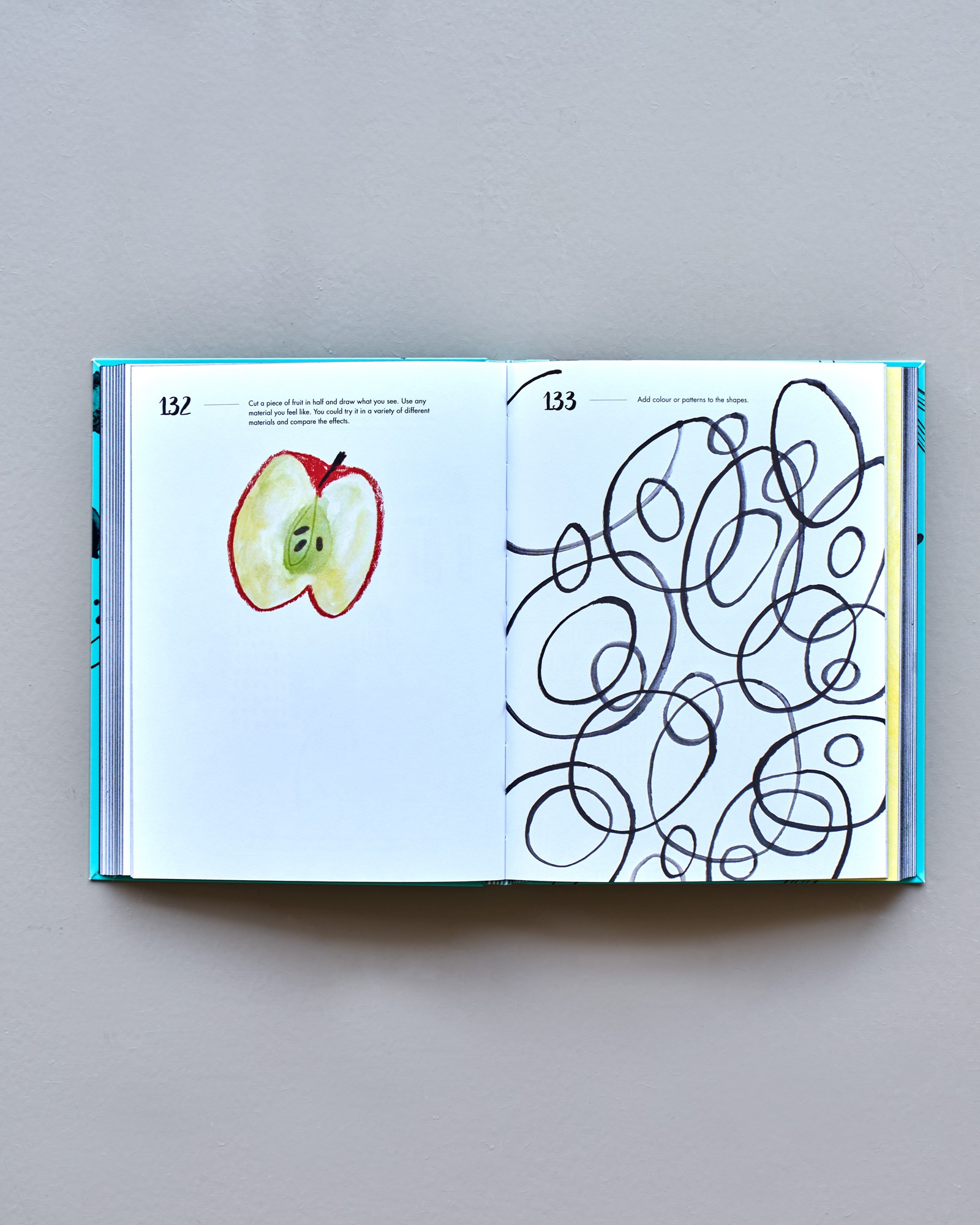 365-days-of-art-h-ftad-engelska-17-x-2-7-x-21-5-cm-352-sidor