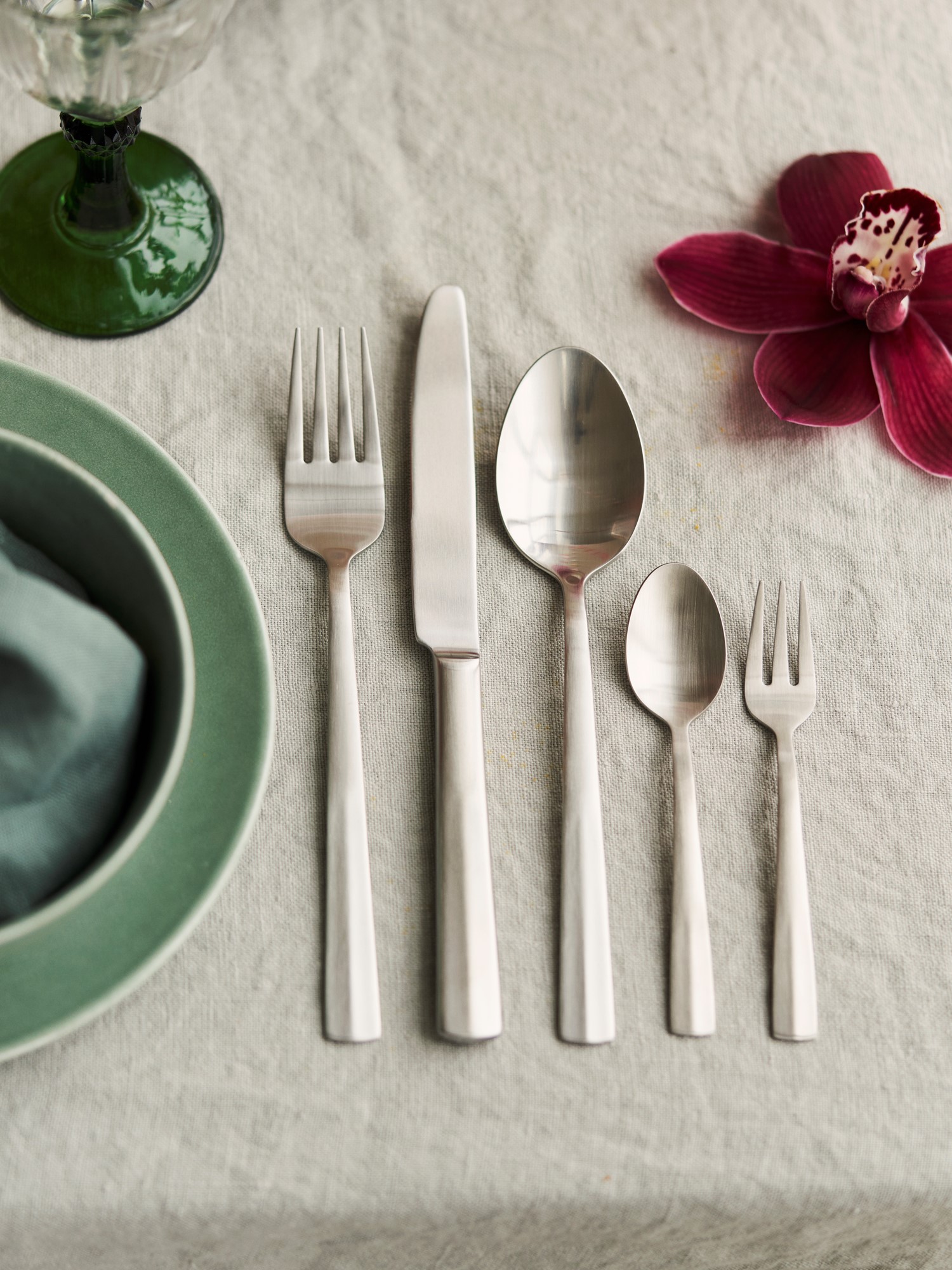 Table setting | Søstrene Grene