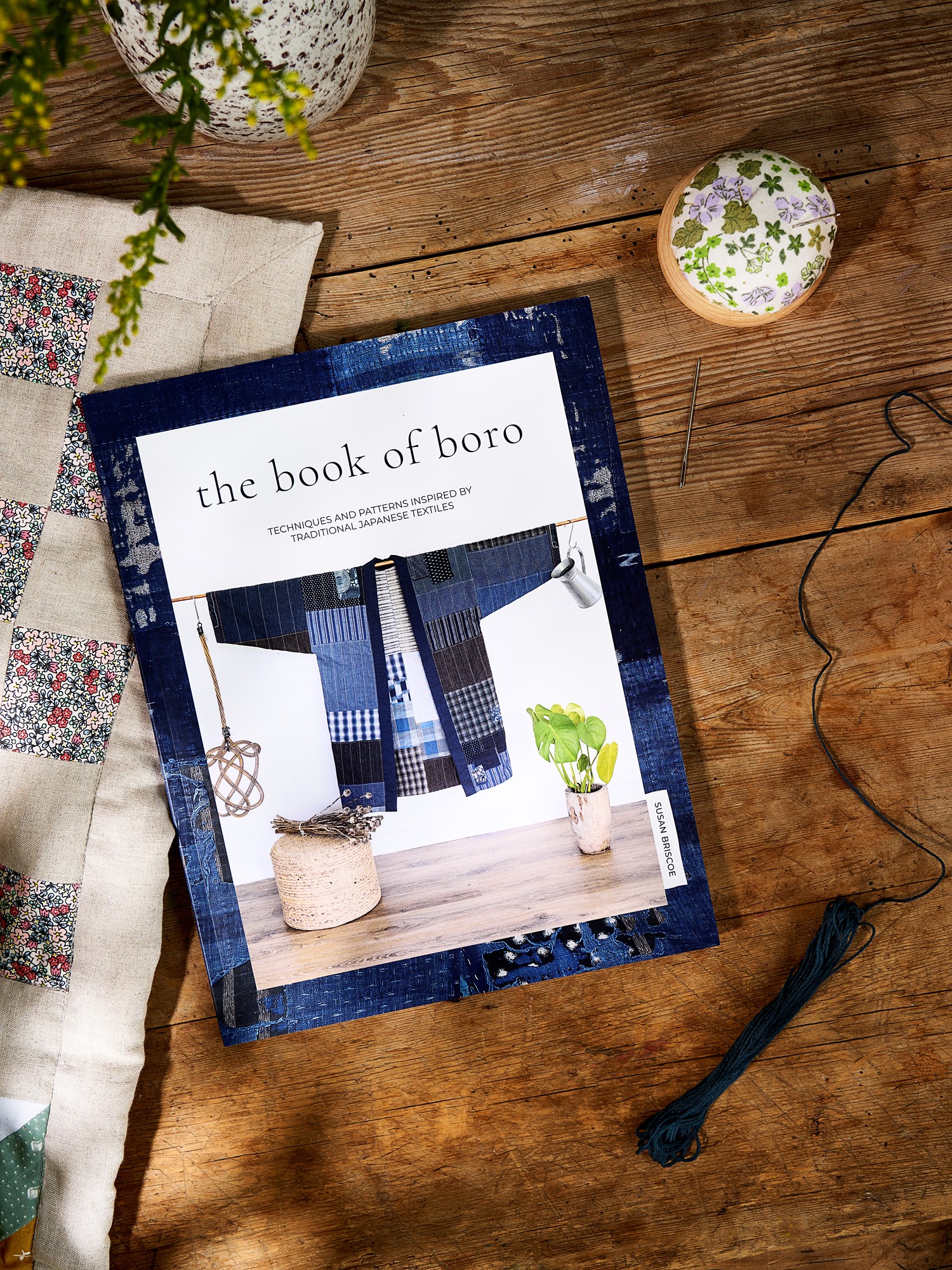 Plongez dans un monde de livres passionnants chez Søstrene Grene ...