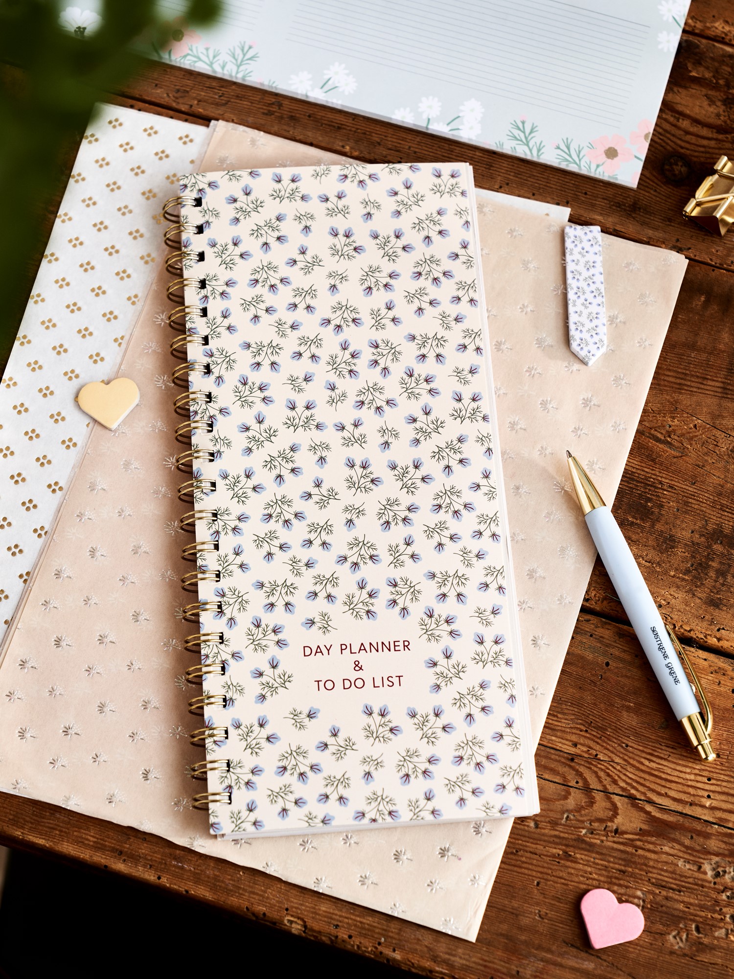 Kalender | Papir. 12 x 28 cm. 80 gsm. 120 ark. | Off White