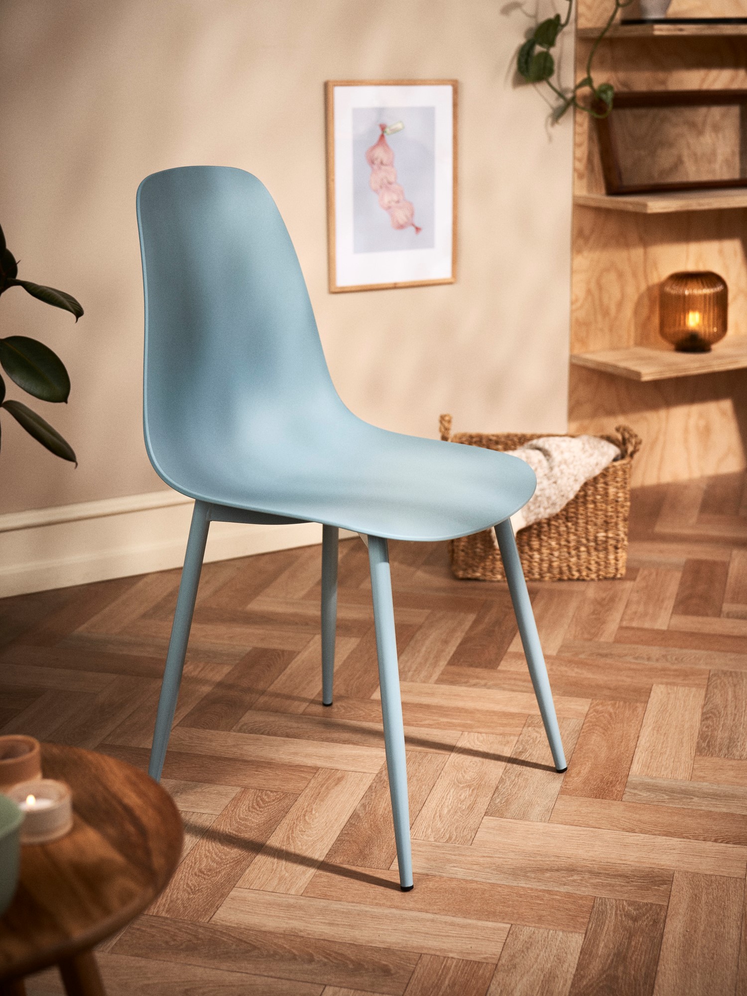 Chairs | Find dining chairs and velvet chairs | Søstrene Grene