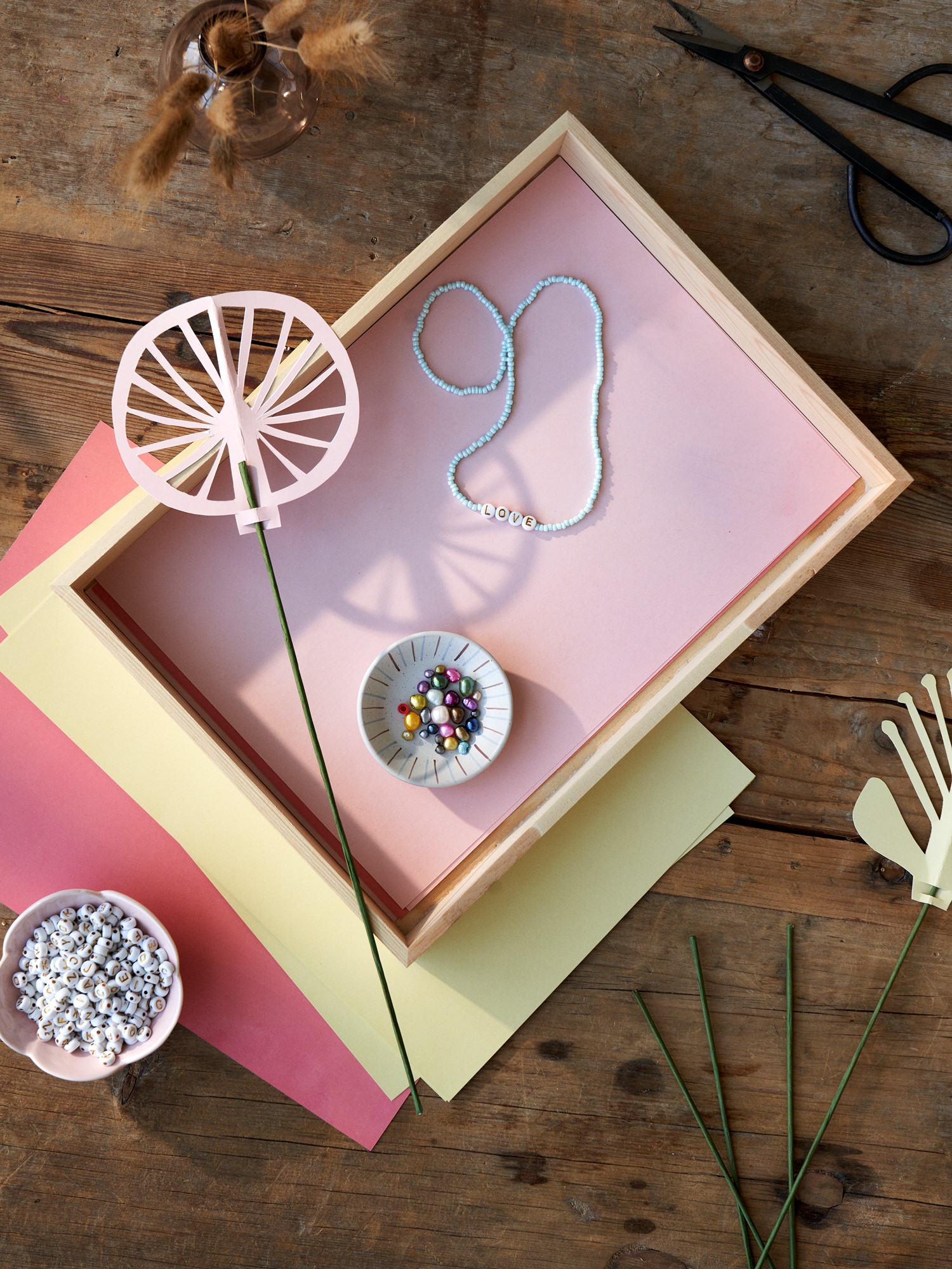 Kartong | Papper. A4. 230-gramspapper. 12 st. | Søstrene Grene