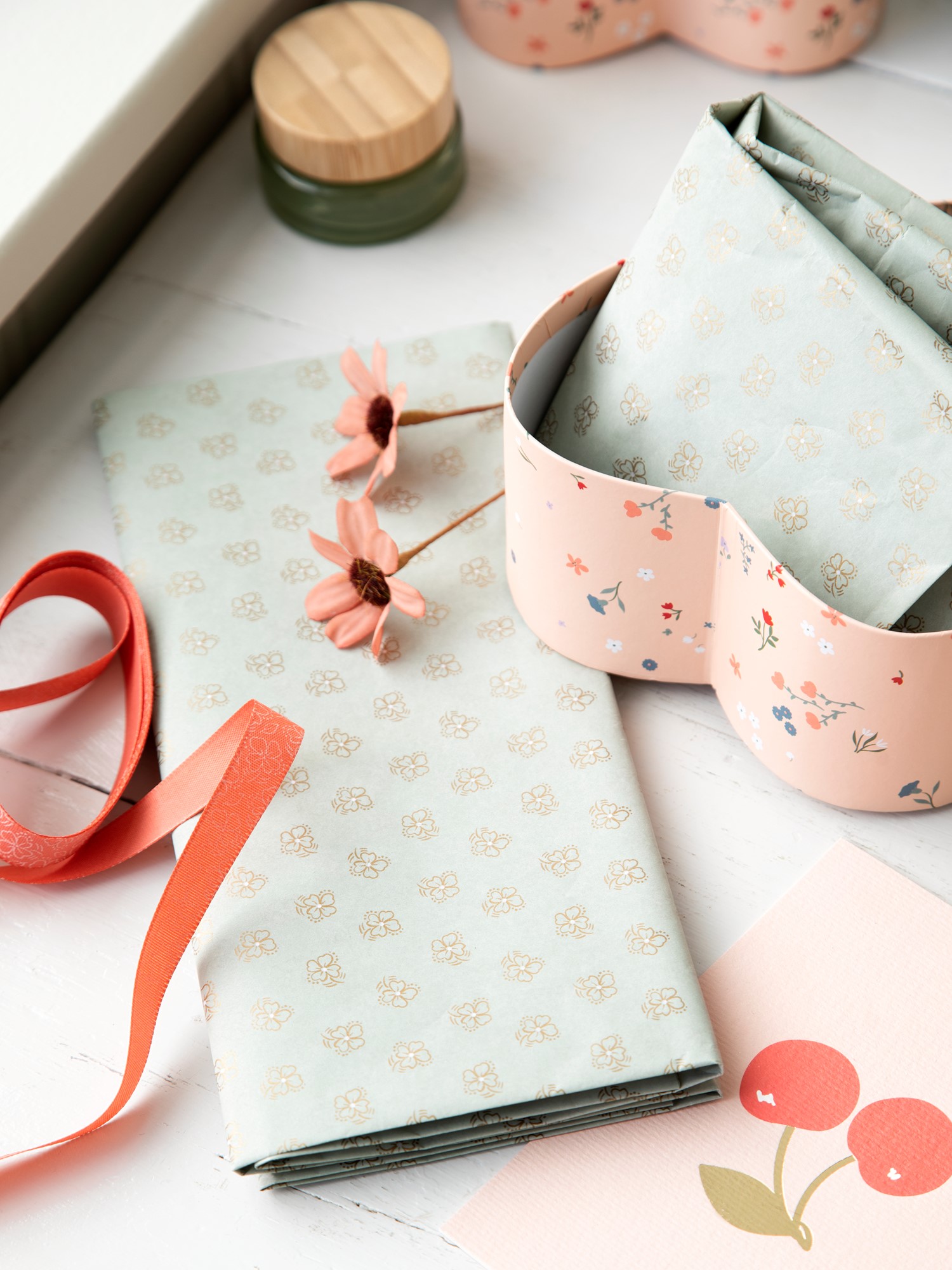 Gift wrapping | Søstrene Grene