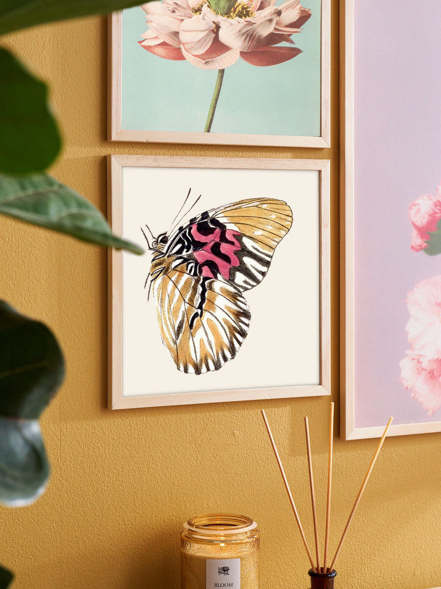 Frames and posters | Beautiful decoration for your walls | Søstrene Grene