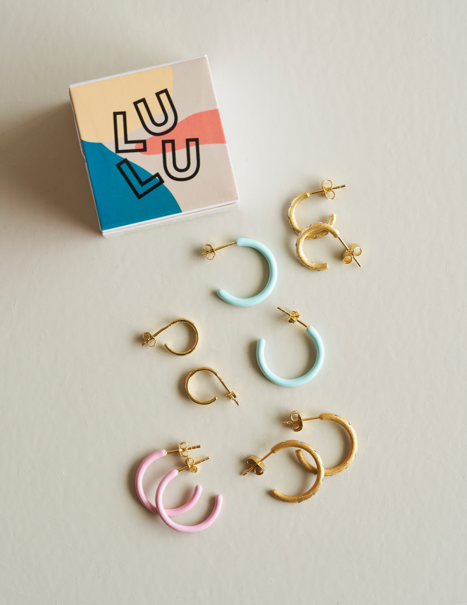 Colour Hoops Medium | LULU Copenhagen | Søstrene Grene